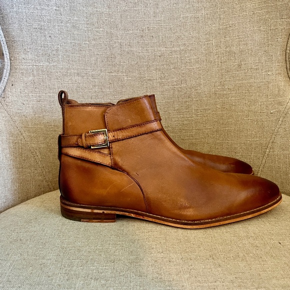 Vintage Foundry | Shoes | Vintage Foundry Low Boot With Gold Belt ...